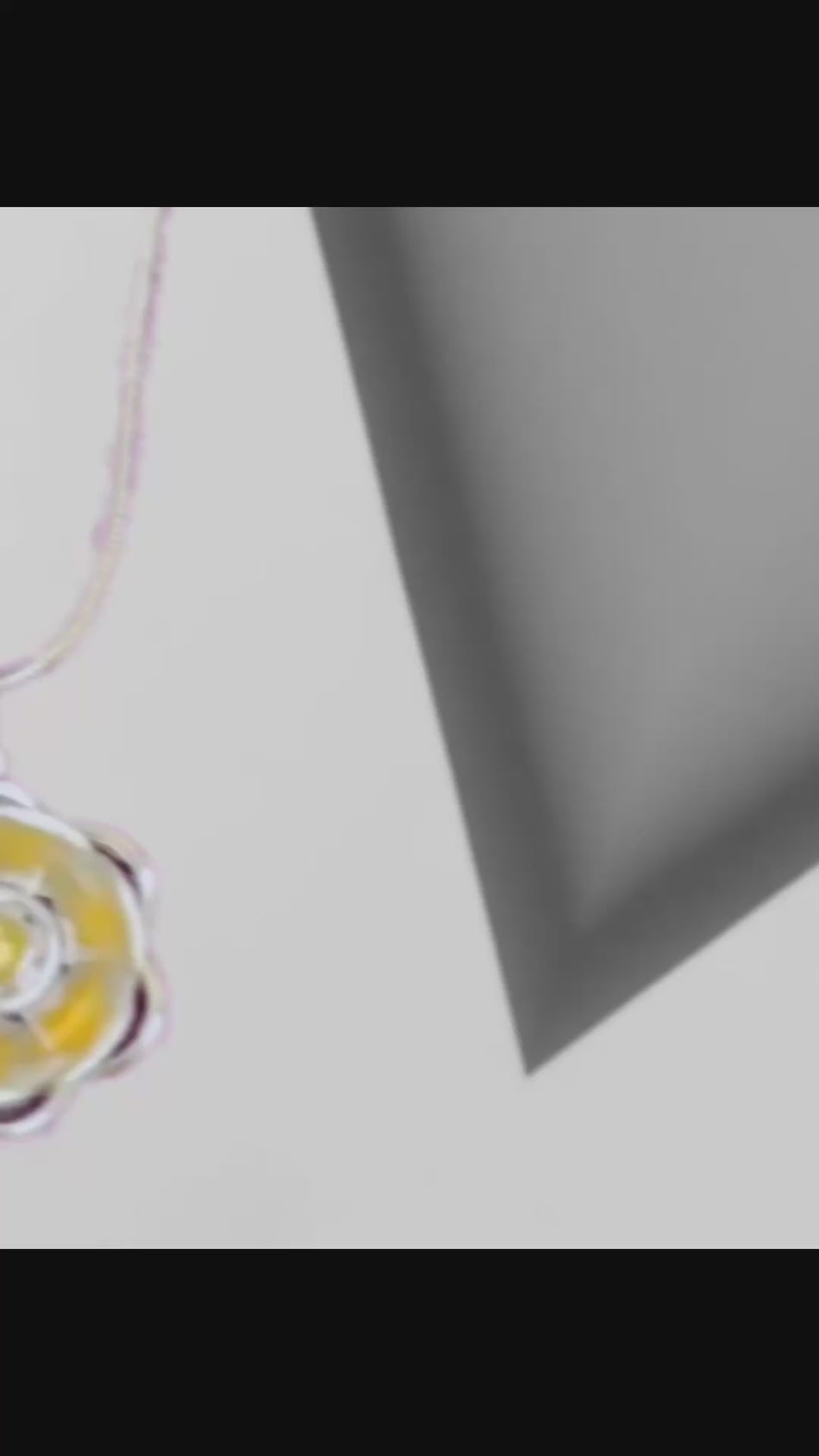 Zen Blossom Spinner Pendant 🌼 – The Pretty Hot Mess